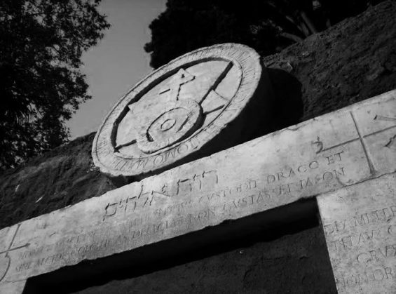 Porta Magica, monumento alchemico a Roma